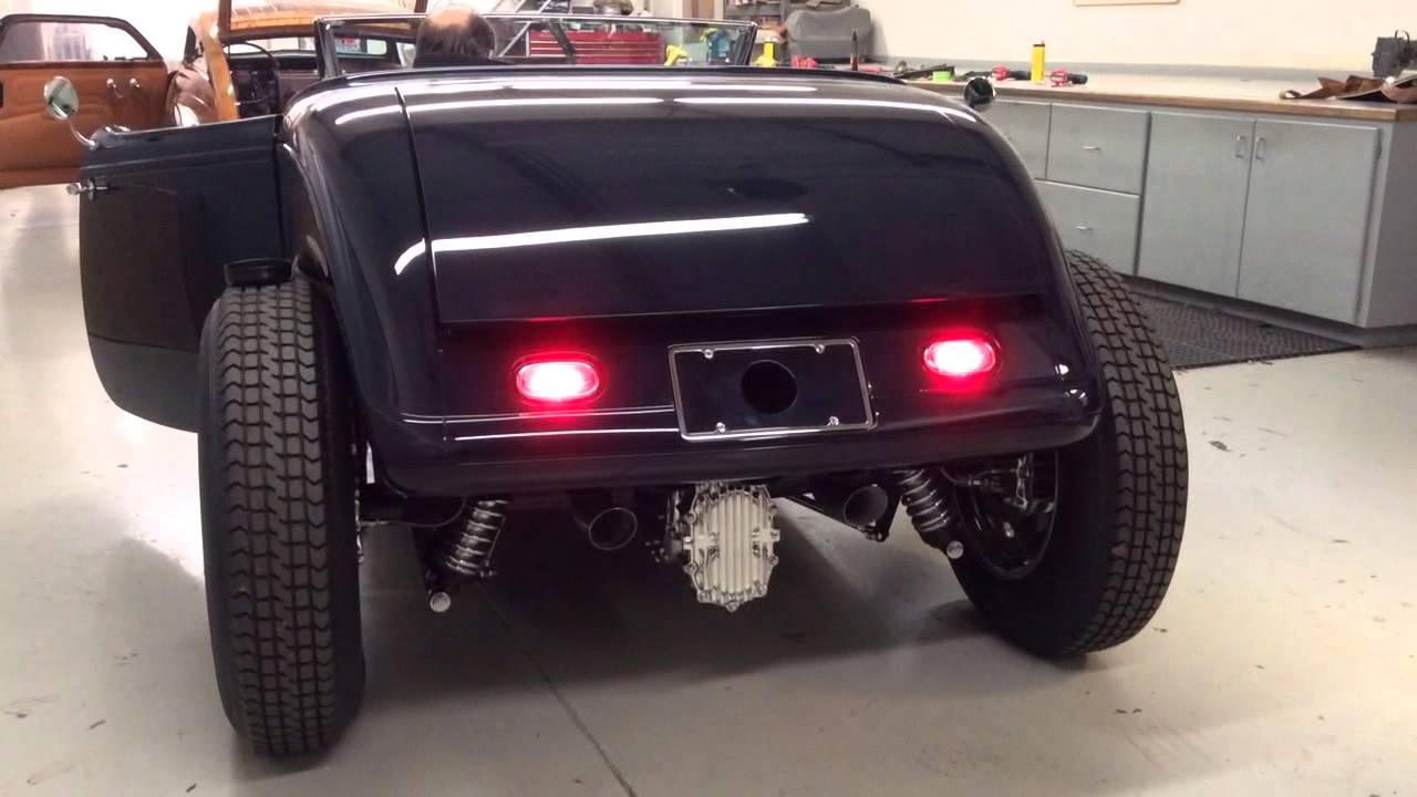 Speed '33 - by Roy Brizio Street Rods - YouTube