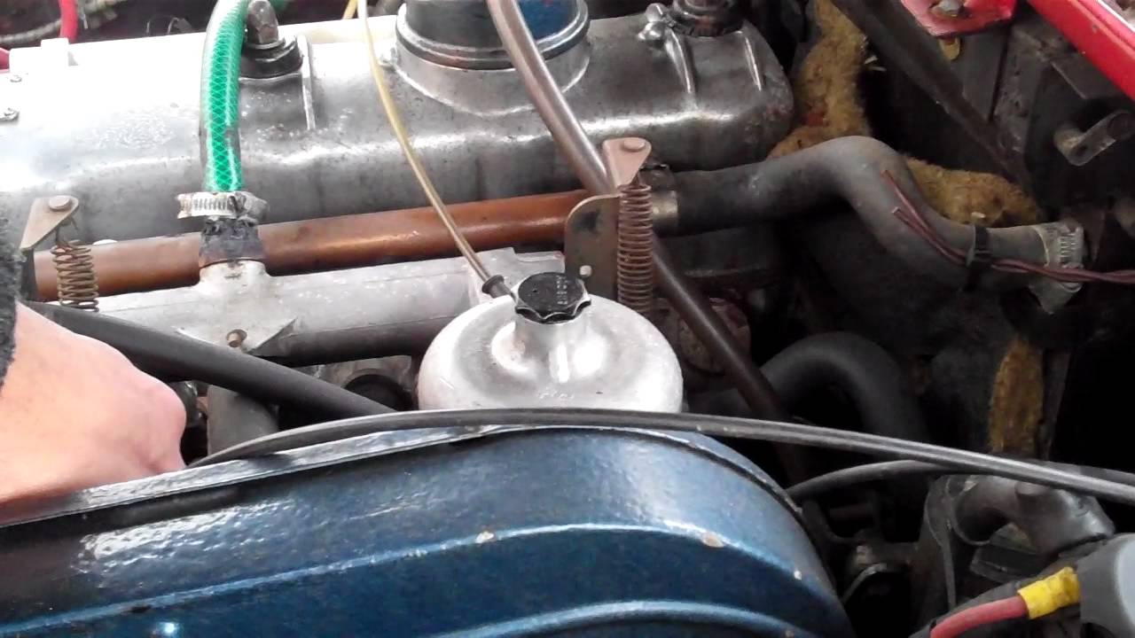 Daves Rover P6 engine bay - YouTube