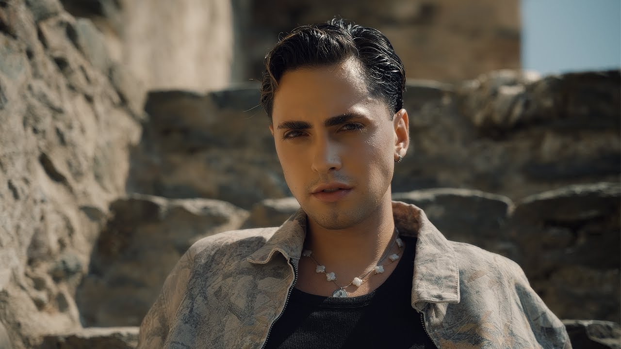 Delo - Κάστρα | Official Music Video - YouTube