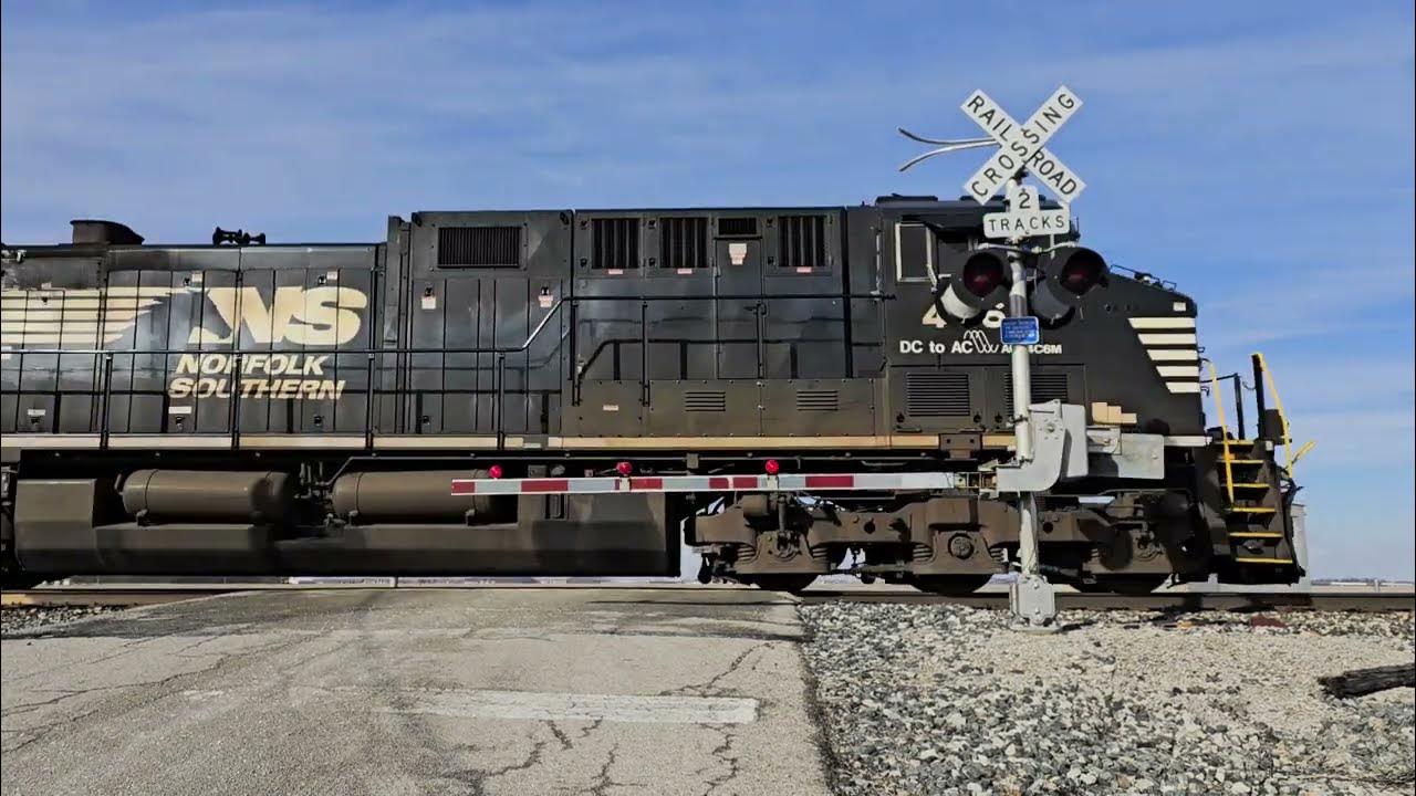 NS 4269 Leads Solo on Manifest East | Sampson Rd. Railroad Crossing, New Haven, IN - YouTube
