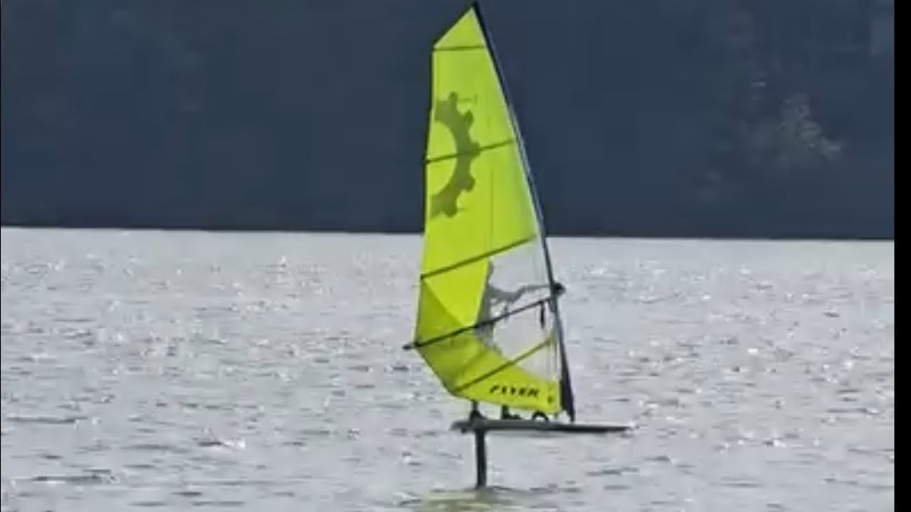 Windfoiling - Eagle Creek Reservoir - Light Wind Day - YouTube