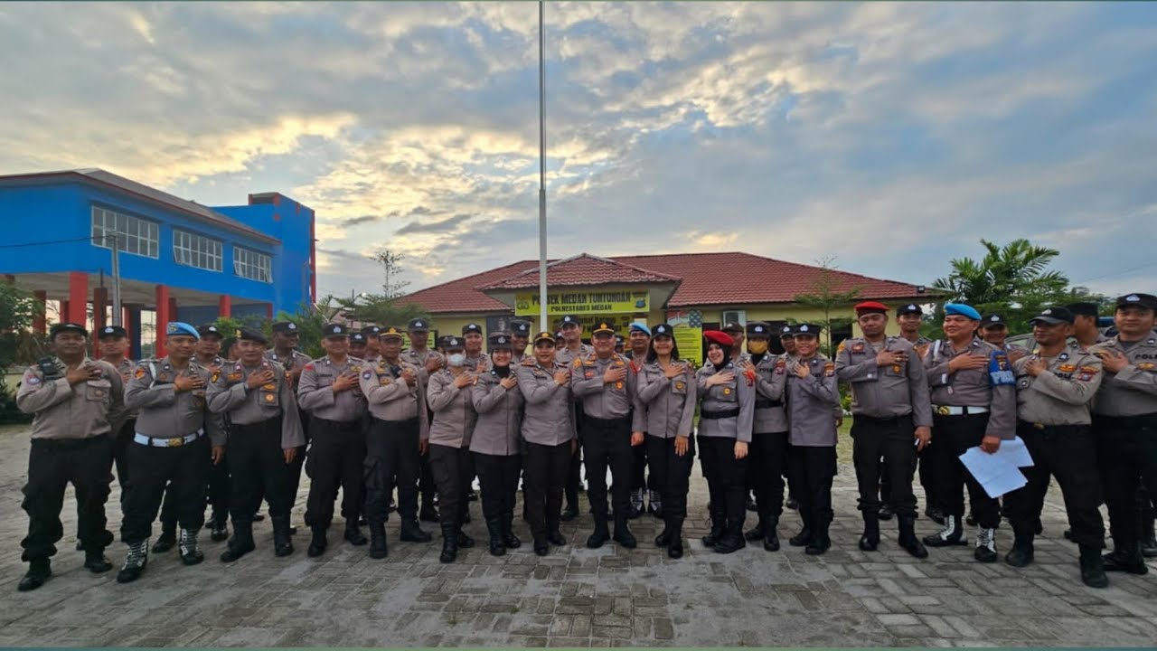 KAPOLSEK MEDAN TUNTUNGAN DAN PERSONIL PAM TPS SIAP MENJAGA, MENGAWAL ...
