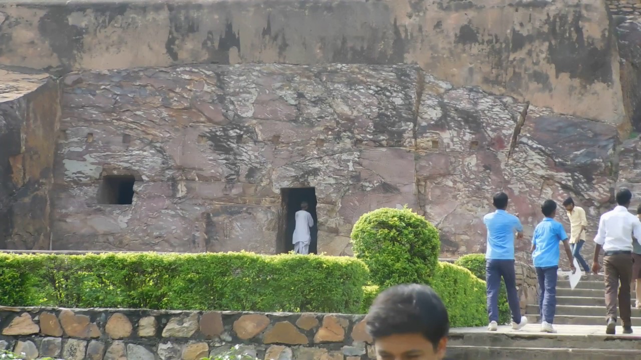 Bimbisar Treasury cave.... - YouTube