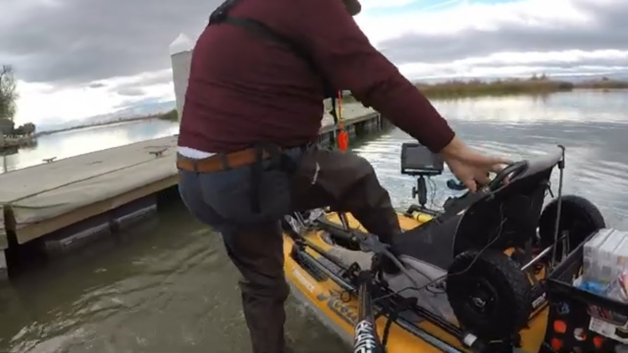Getting in and out of my Hobie Mirage Lynx - YouTube