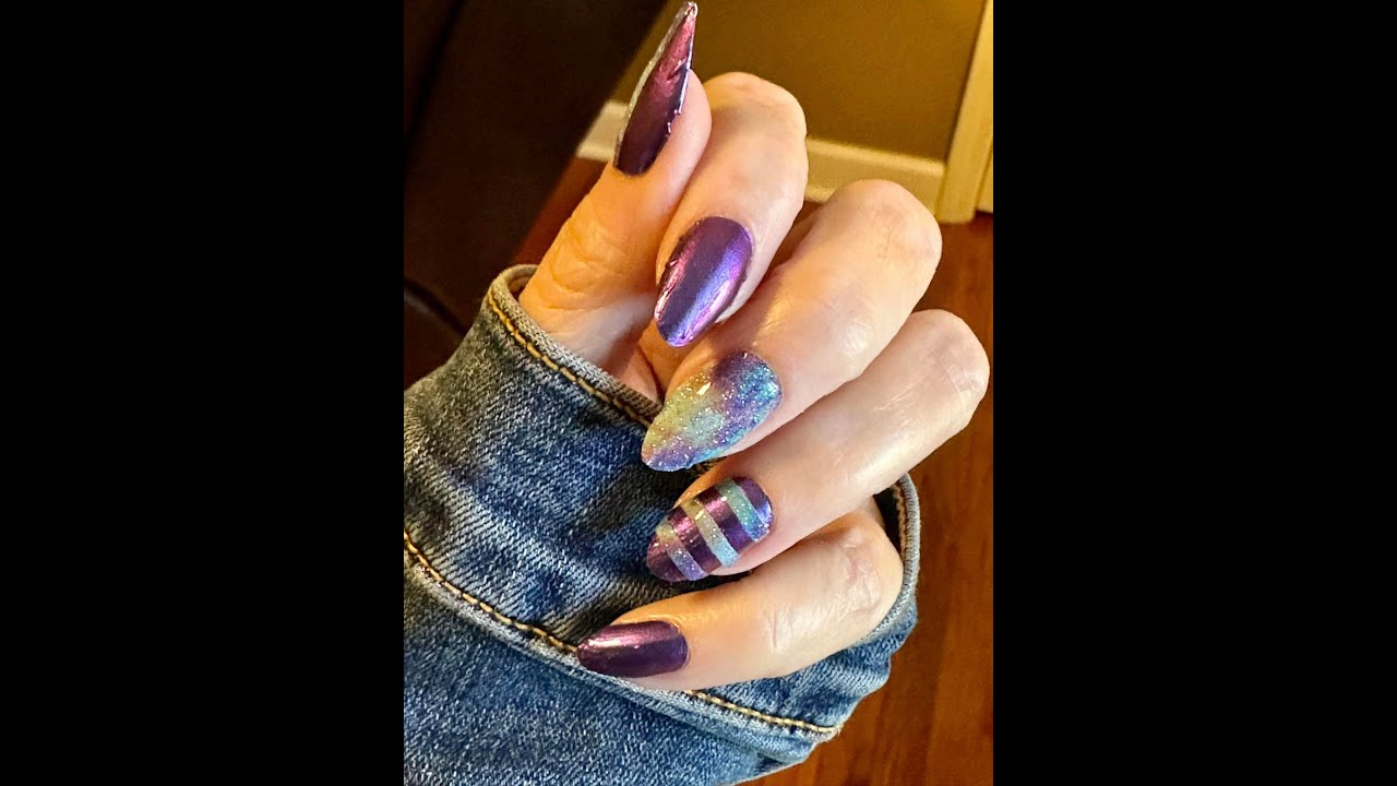 Cosmic Galaxy mani using Chrome Down & Amethyst Mist Such a beautiful ...