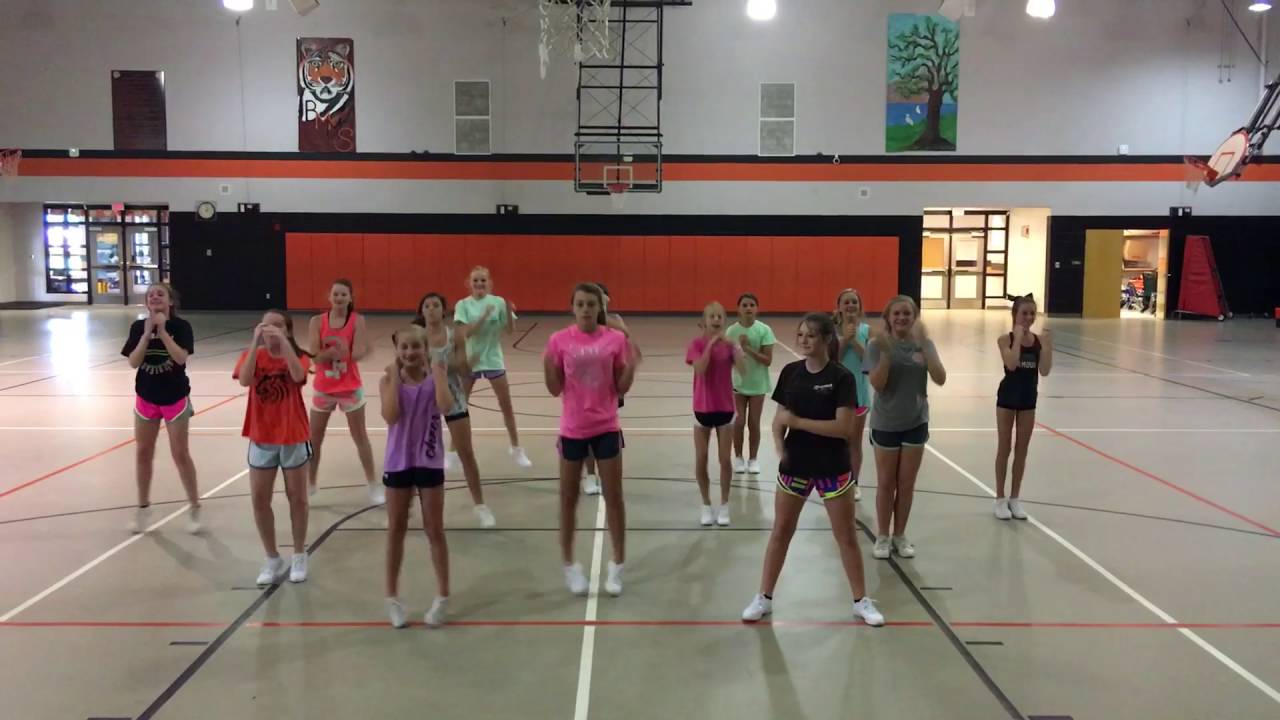 2016 home Pom practice - YouTube