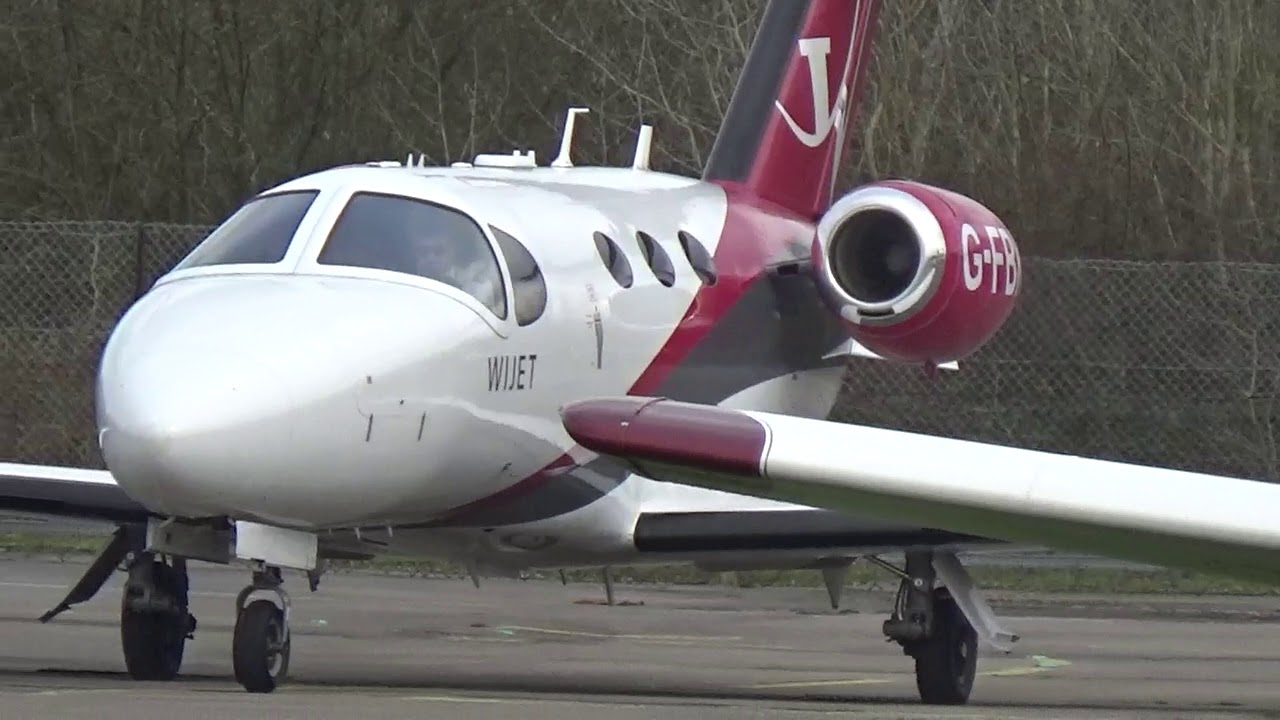 Wijet Cessna Citation 510 Mustang G-FBKH Landing at Blackbushe Airport ...