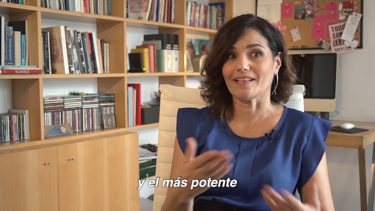 Revista Cabal / Entrevista a Celina Font - YouTube