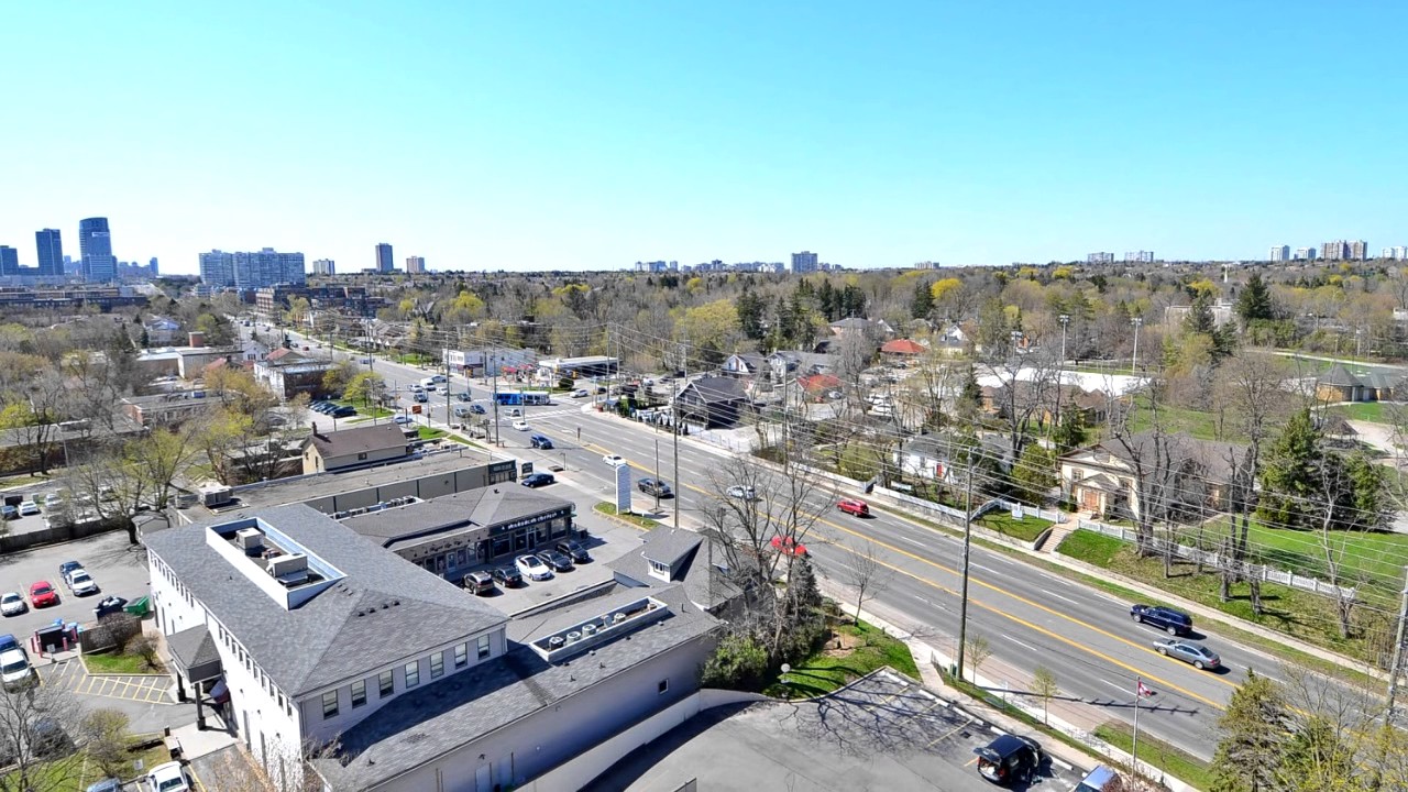 7811 Yonge Street #1206, Thornhill - YouTube