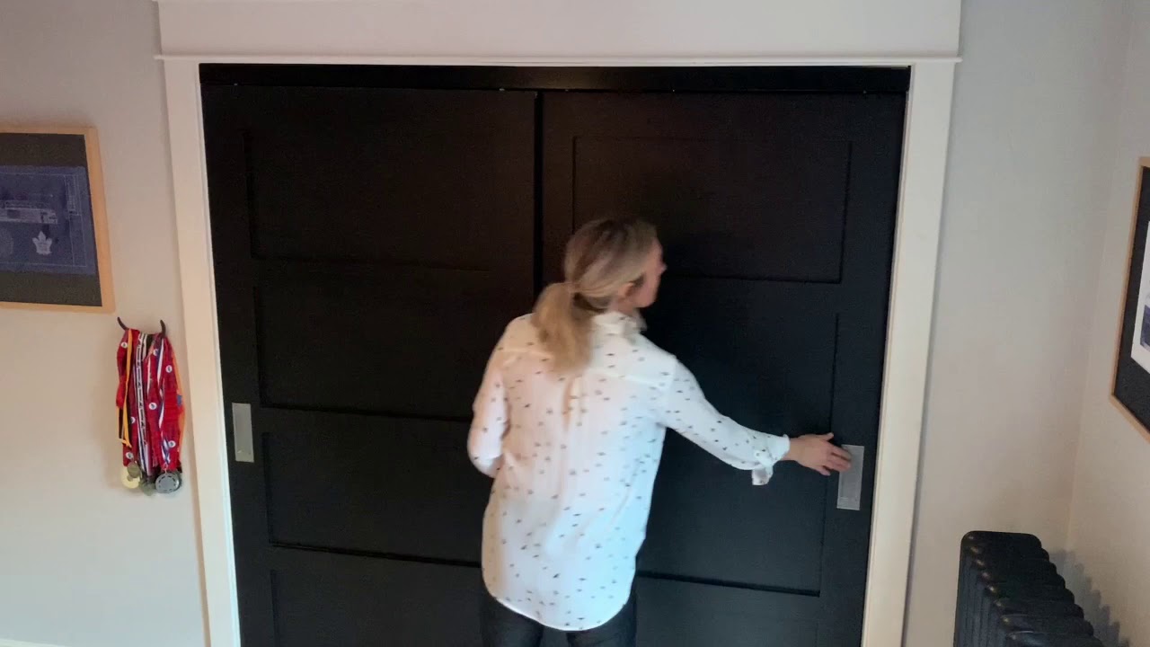 The Ideal Door Pull Set-Up for Bypassing Closet Doors - YouTube