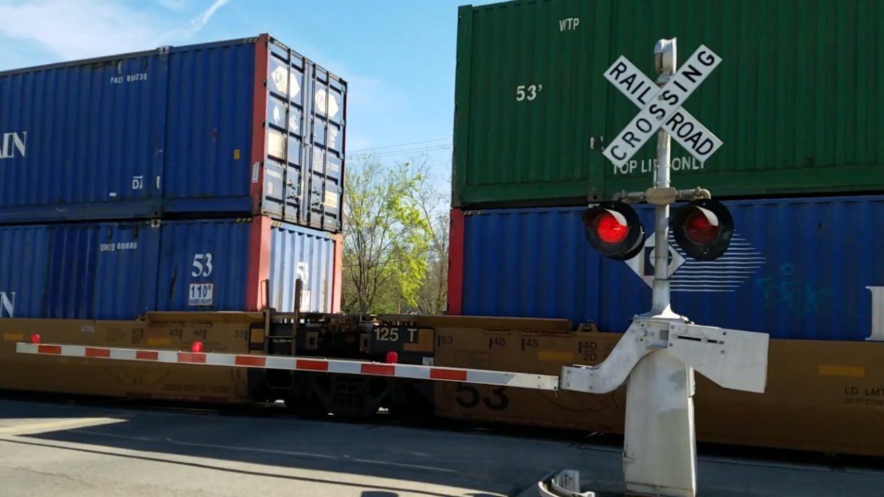 O Street Railroad Crossing, UP 2571 Intermodal Northbound, New LEDs On ...
