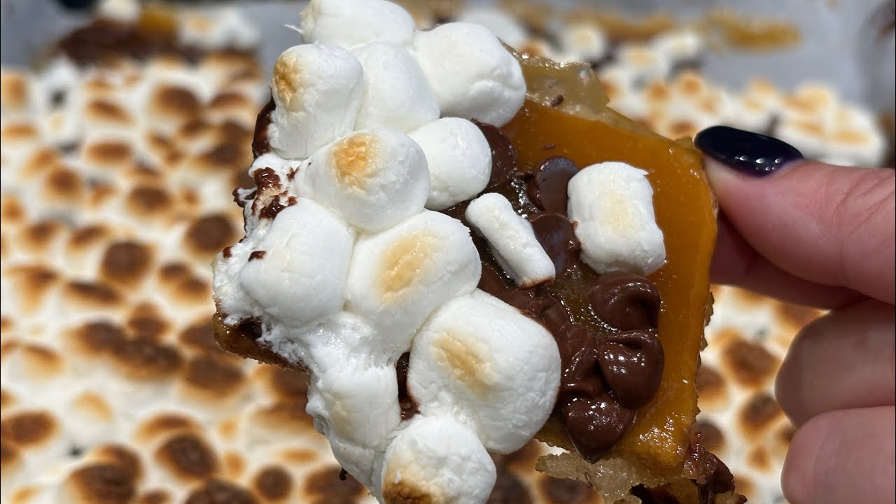 S’more cracker treats: A campfire classic at home - YouTube