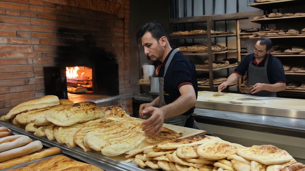 Legendary Turkish bakery! Best pitats and breads I Turkish Street Food ...