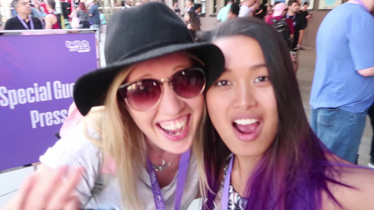 TWITCHCON 2017 DAY 1 - Raquel Lily Tour Adventures - YouTube