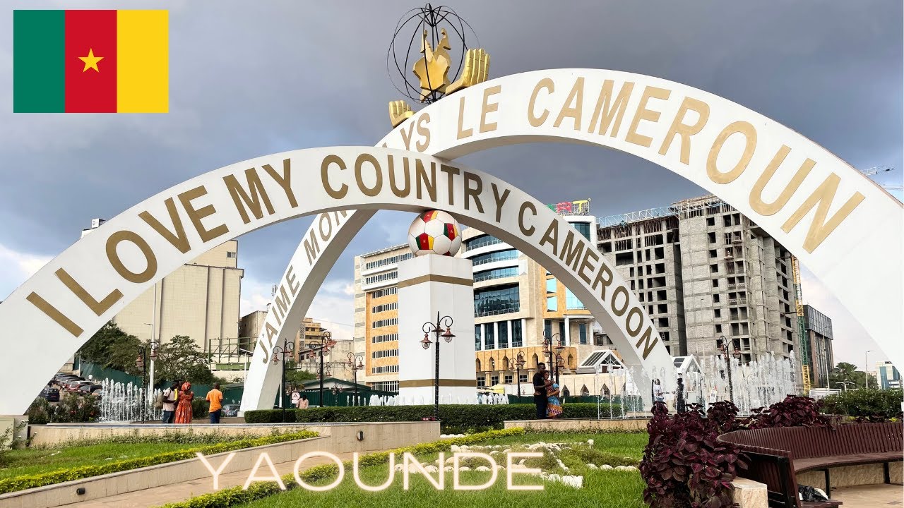Bienvenus au Cameroun| Yaounde| Poste centrale| Boulevard 20 Mai ...