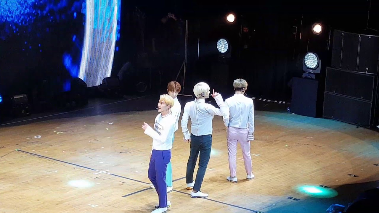 170825 Seventeen - Swimming Fool @ Toronto - YouTube