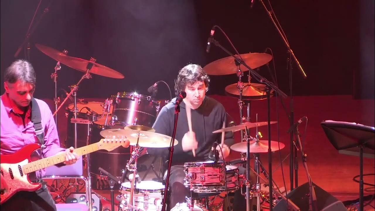 Ollie Usiskin Live Drum Solo 2023 ( Vinnie Colaiuta, Steve Gadd , Dave Weckl ) - YouTube