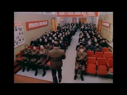 З.К. читает стих о ленине с выражением.