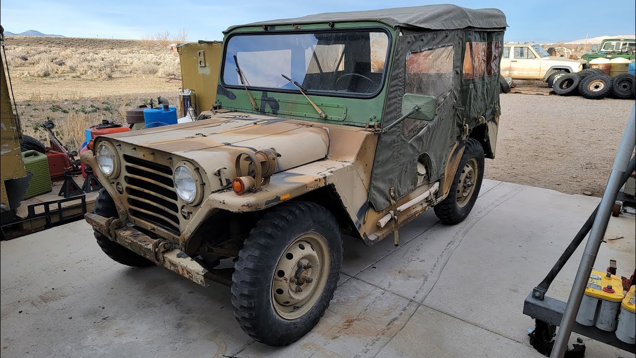 Chucks M151 Part 2 Inspection and Top Installation - YouTube