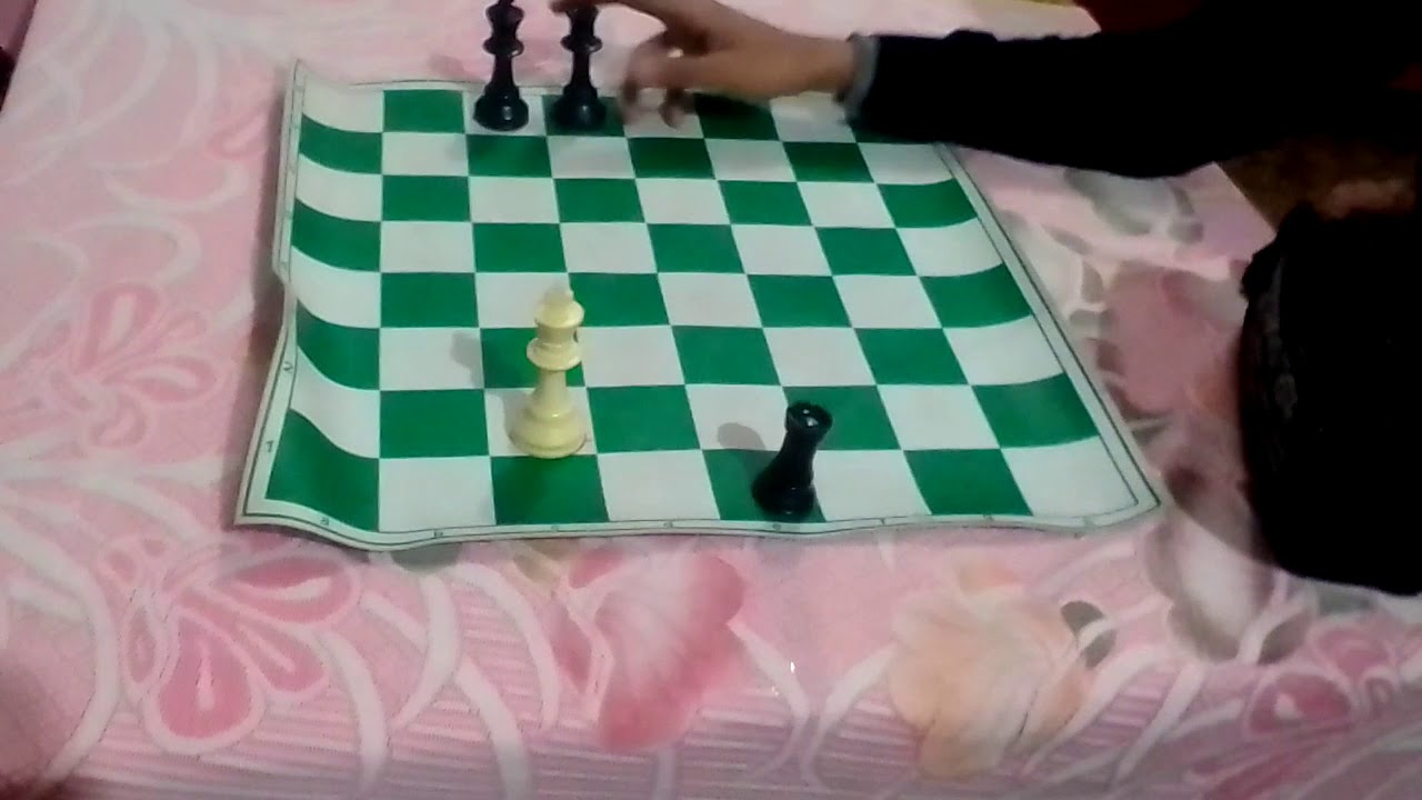 Chess mate with one queen and rook - YouTube