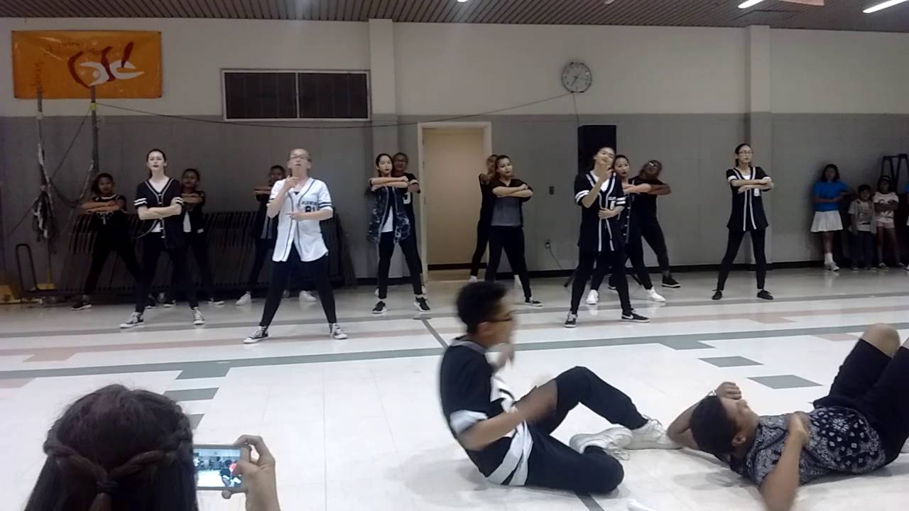 Oaks middle school spring concert performance by drill - YouTube