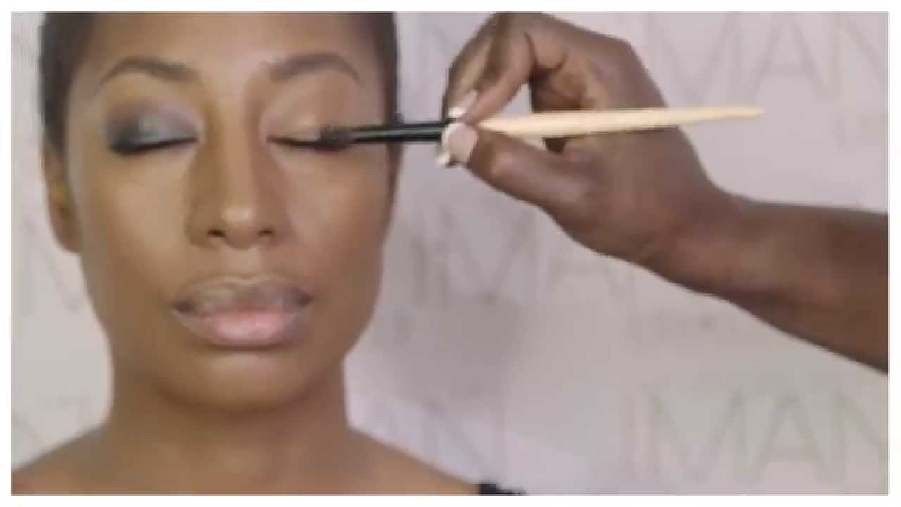 How To: IMAN Perfect Eye Shadow Pencil - YouTube