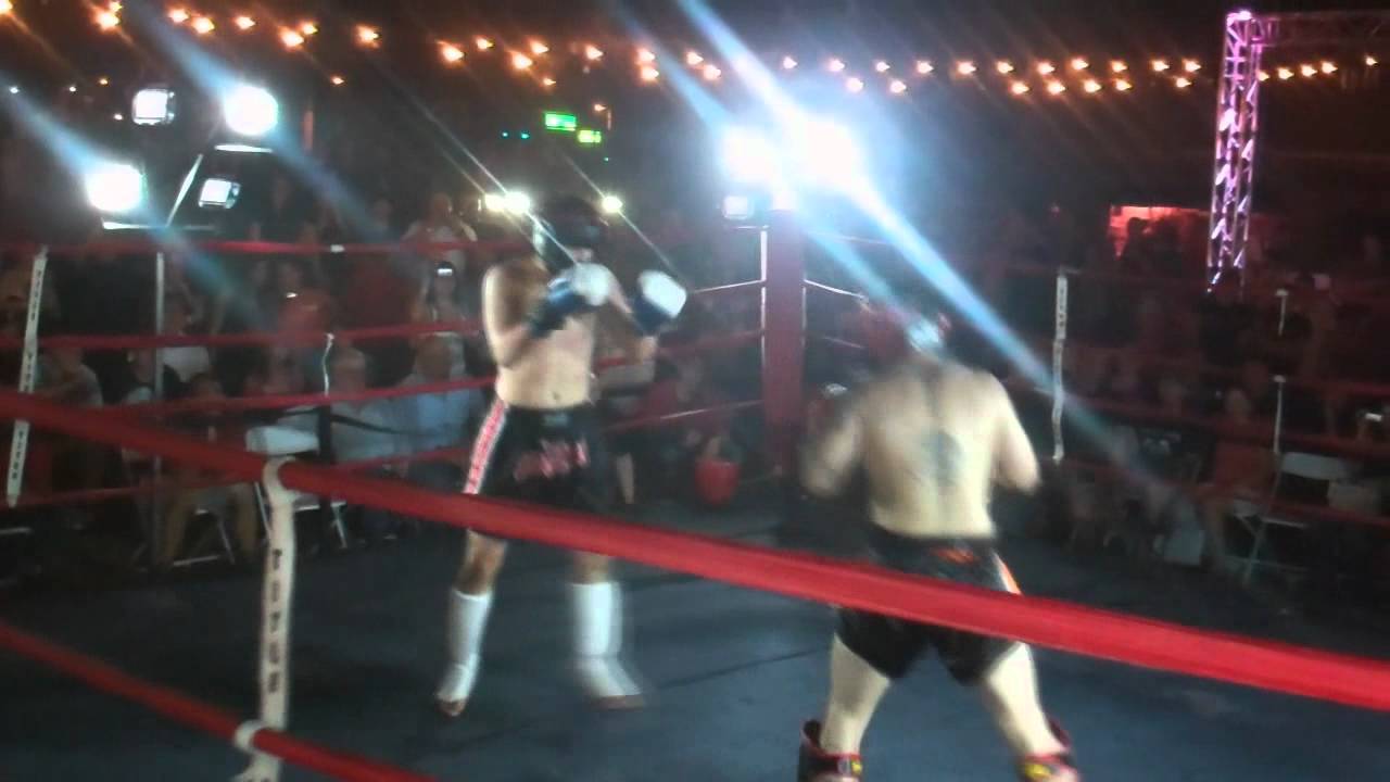 Matthew Vigil vs. Gerardo Augulano - YouTube