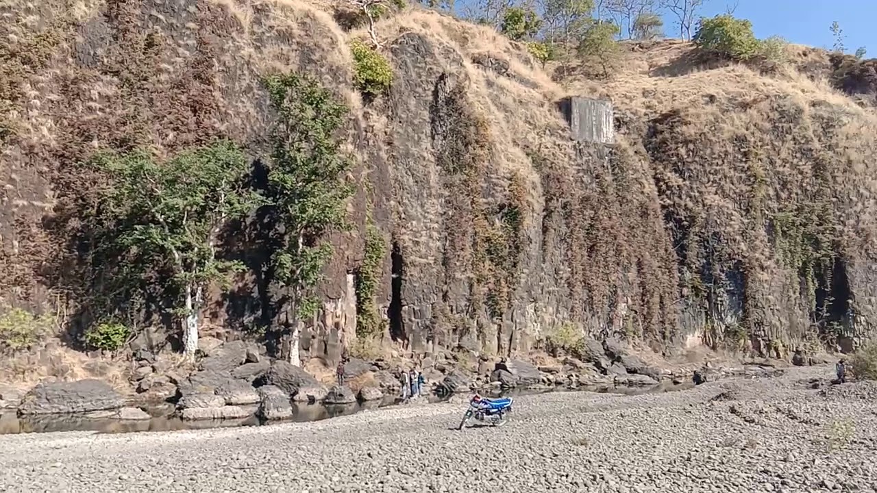 Makadai fort harda - YouTube