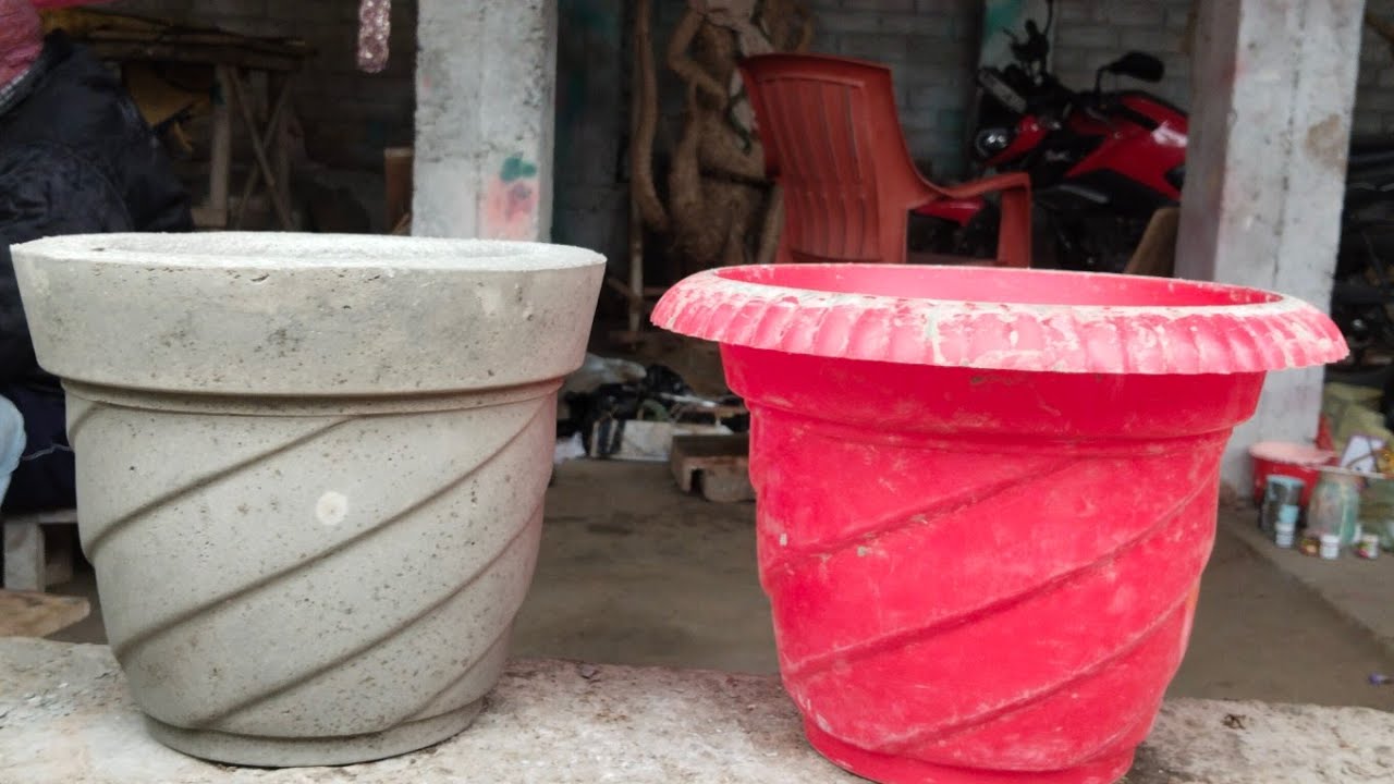 घर पर गमला बनाने का सबसे आसान तरीका / How to cement gamla making - YouTube