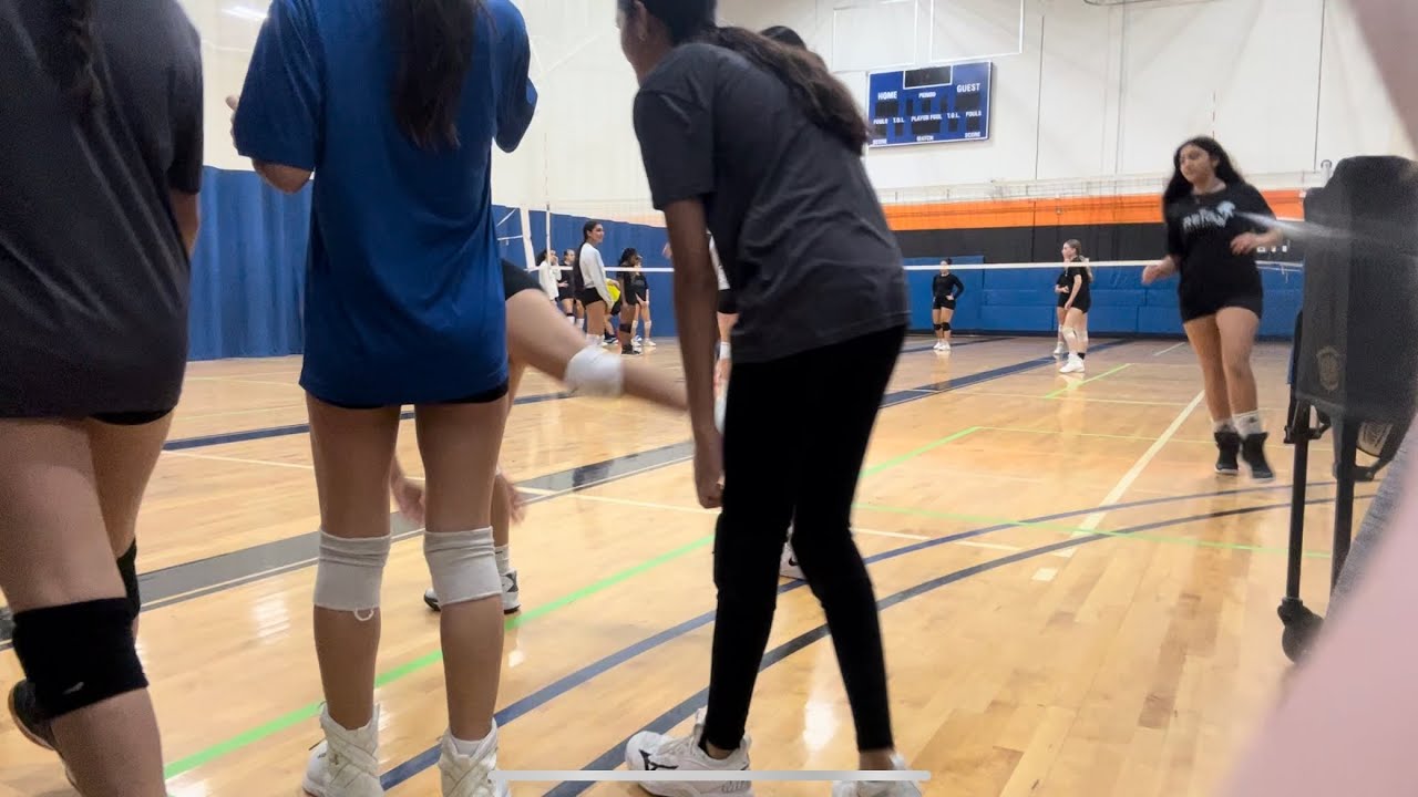 Scrimmaging 16s 1/12 - YouTube