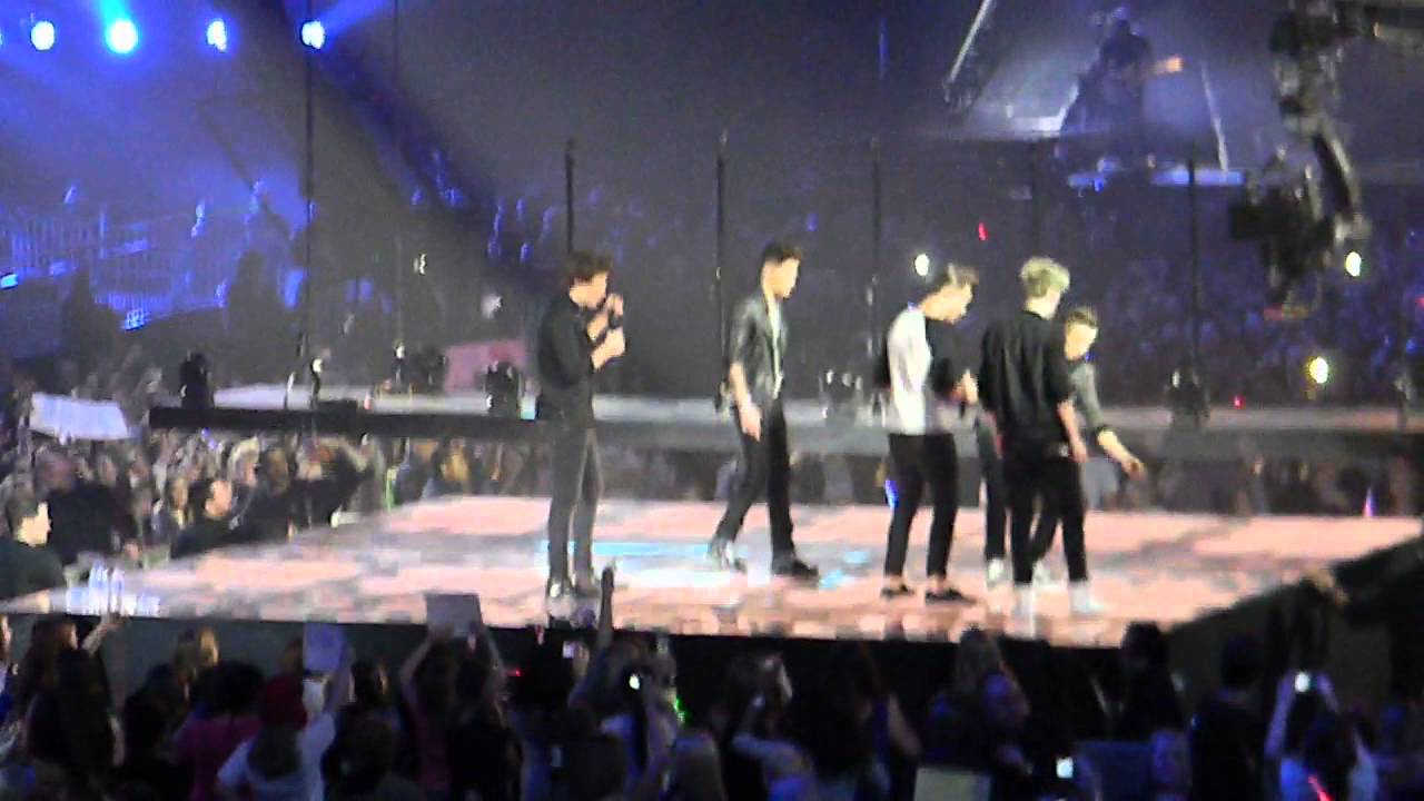 Harlem Shake- One Direction O2 Arena 6-4-13 - YouTube