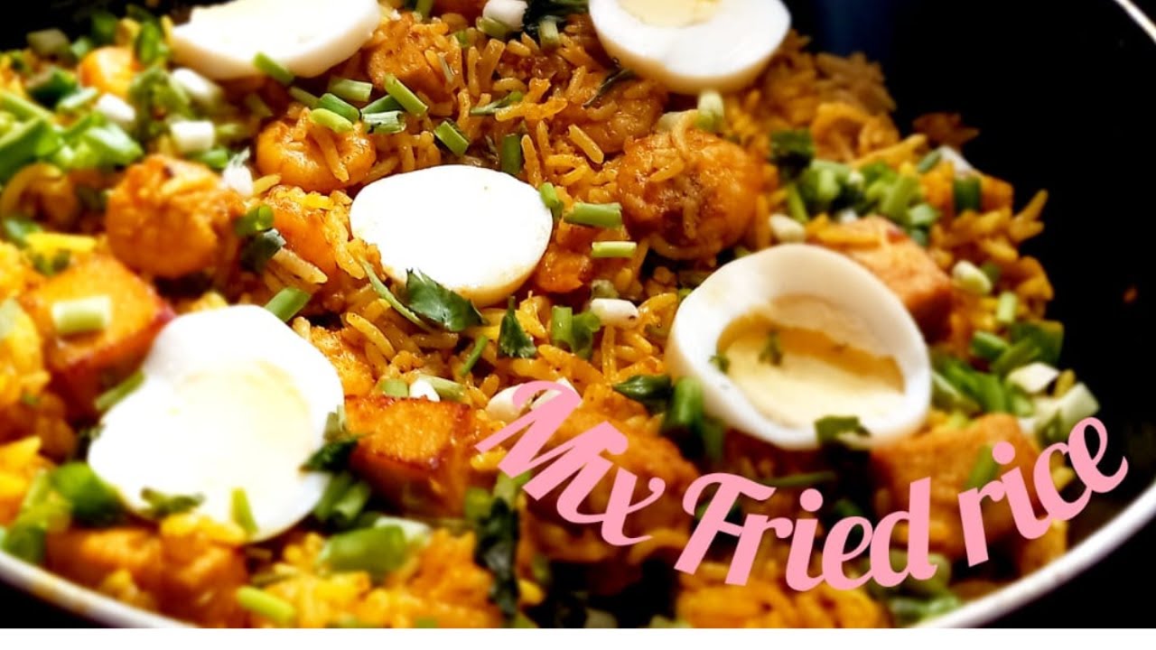 Mix Fried rice// Akdom Simple Kichu Upokoron Diye // Rainy Season ...