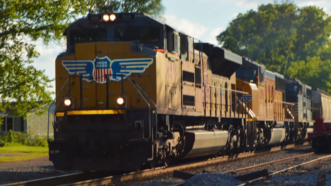 UP 8611 with a Nice K5LLA Leads an All-EMD NS 362 -4-28-23 - YouTube
