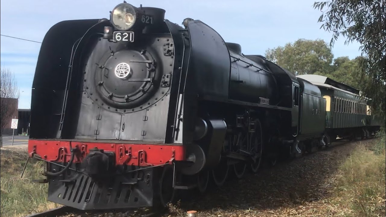 Rx224 is back! - SteamRanger Top & Tail & Heritage Festival - YouTube