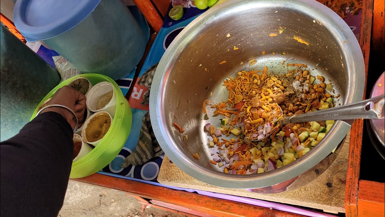 Raw Mango Chat Recipe | Live Preparation | Indian Street Side Chat ...