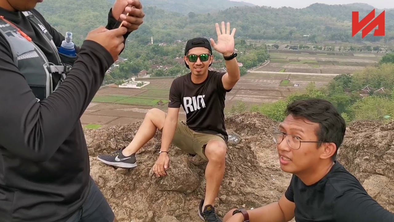 Riot Solo hills bersama di Gunung Sepikul Sukoharjo - YouTube