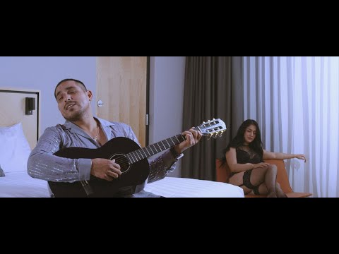 Espinoza Paz - EN LENCERIA (Video Oficial)