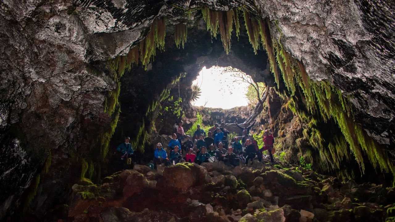 Conocimos el interior de un volcán - Volcán Xitle 🌋 - YouTube