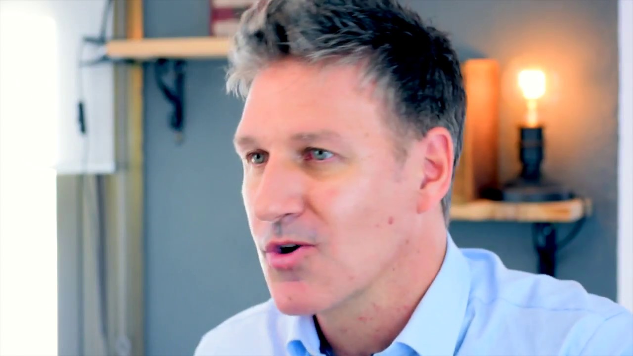 27- Los milagros - Luis Rodas - YouTube