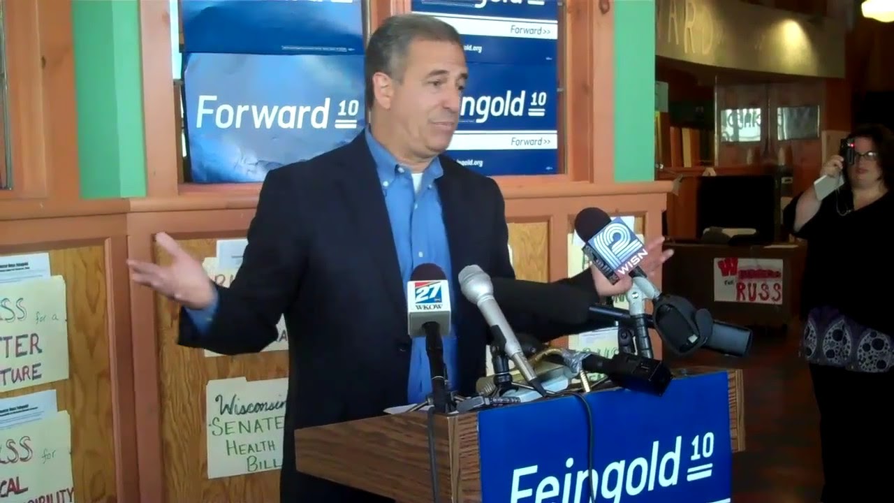 Sen. Russ Feingold (D-WI) at Madison campaign office 09-08-1 - YouTube