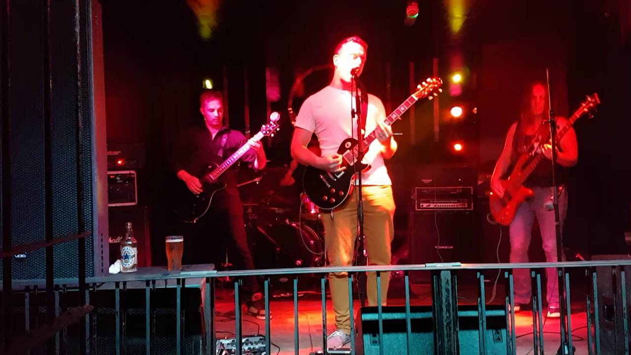 Between the Void - Beat 'Em Up Live @ Sound Circus Bournemouth Sept ...