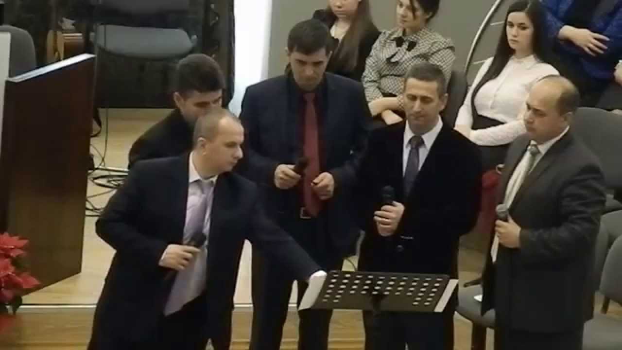 O noua zi din cortul sfant rasare. Grup vocal barbatesc. - YouTube
