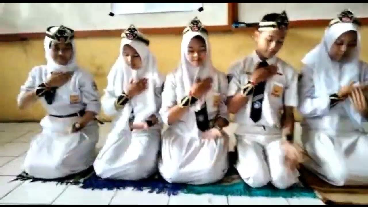Presentasi Materi BAB 12 menelusuri tradisi Islam di Nusantara (Tari Saman) kls 9A - YouTube