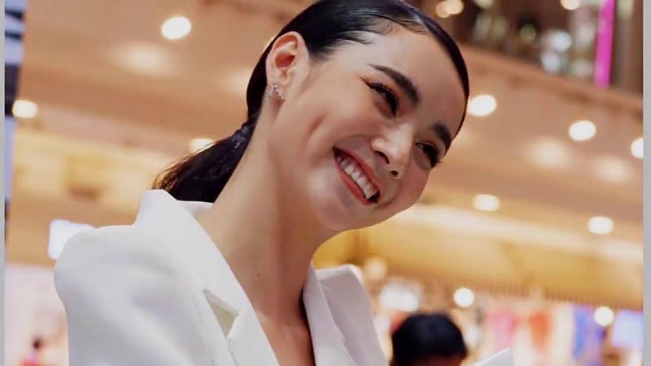 เอ๊ะ! ยังไง ดอกไม้แทนใจ KEM MOOKDA / อิน นอกบ้าน youtube - YouTube
