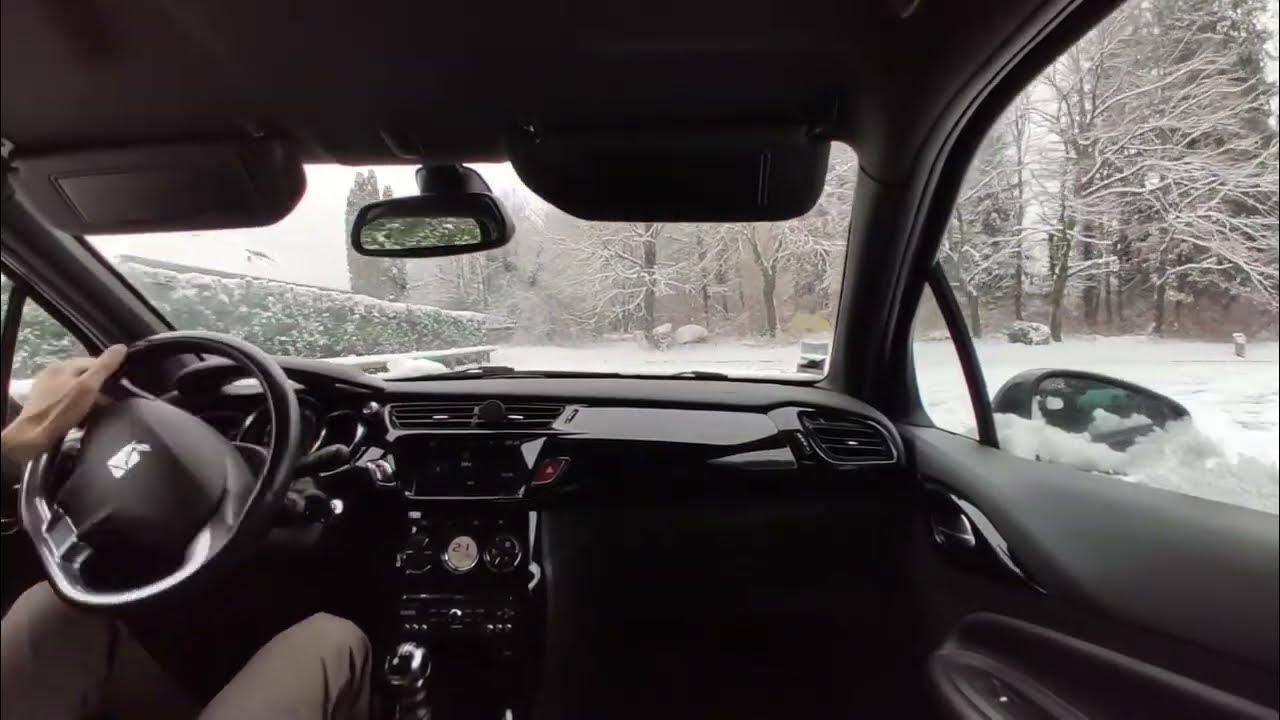 DS3 + neige (ESP off) - YouTube