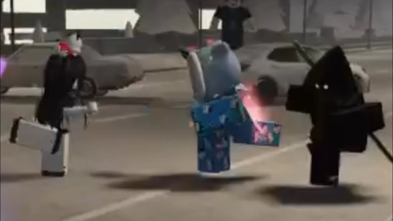 Roblox Evade Special Round “The Mimic” | Mochaa - YouTube