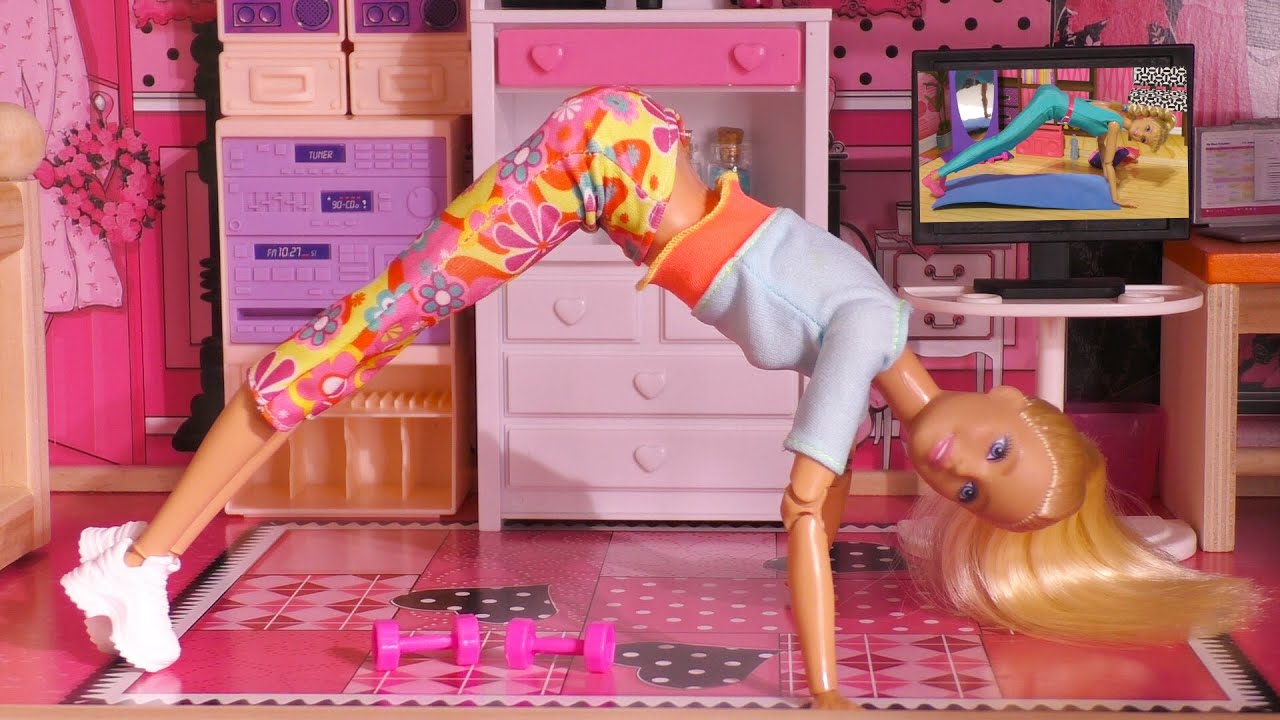 WORK IT with Bendy Barbie (Video) Keeping Fit And Staying Strong With ...
