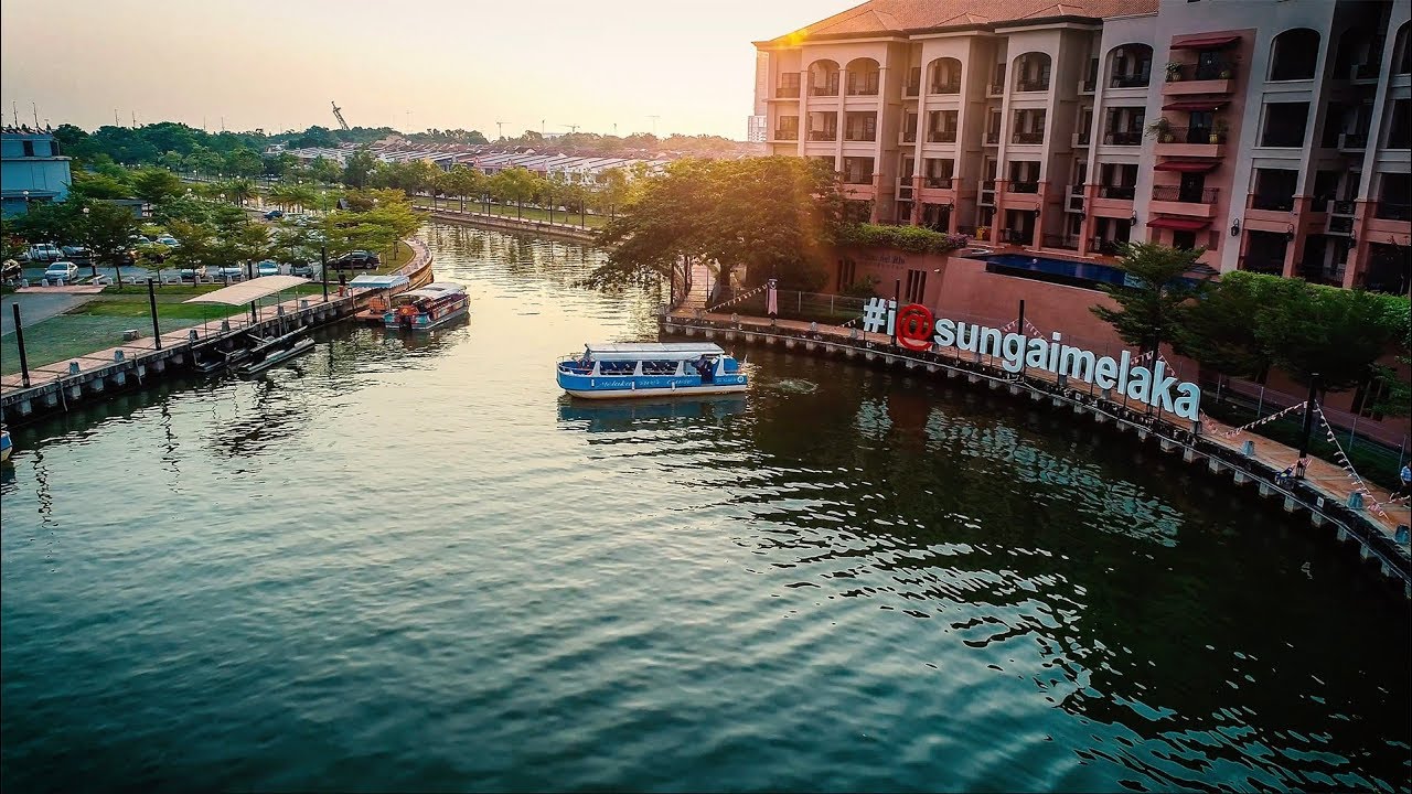 Melaka (Malacca) In A Glance - YouTube