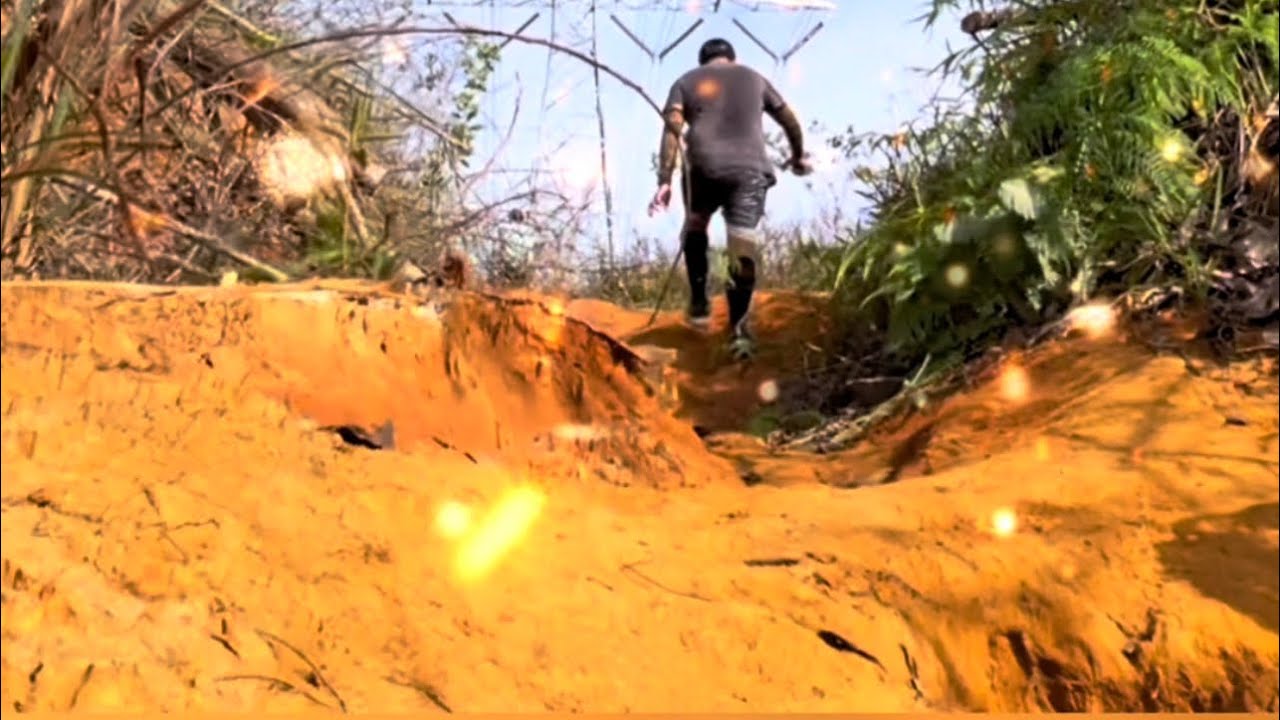 Jungle Trekking Labi Sungai Liang Brunei - YouTube