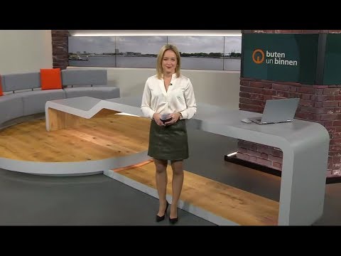Lea Reinhard Leather Skirt 09 10 2019 - YouTube